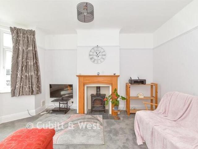 3 Bedroom House Portsmouth Hampshire 98800900