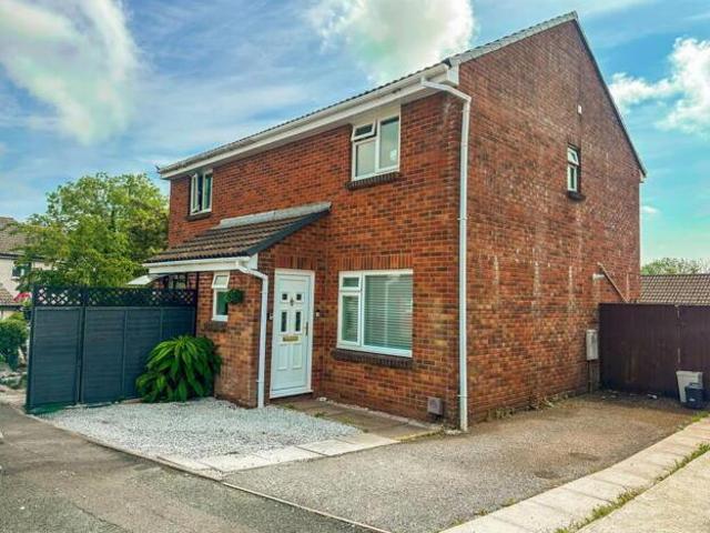3 Bedroom House Paignton Devon LS101777661