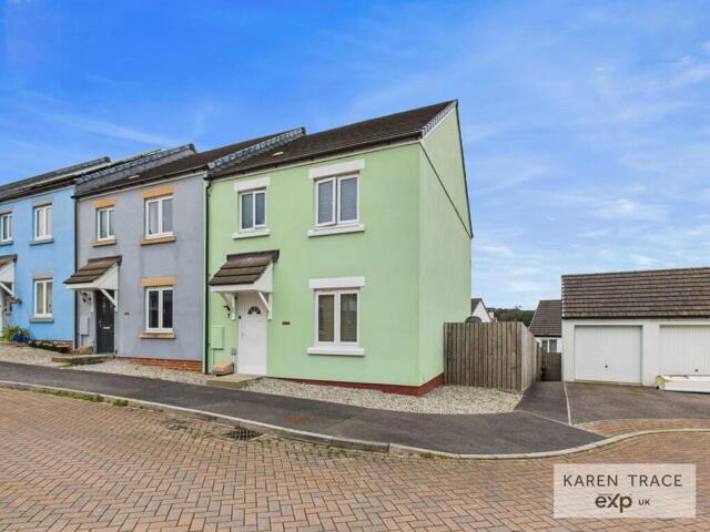3 Bedroom House Par Cornwall 98800786