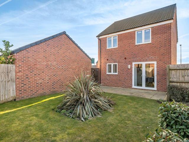 3 Bedroom House Peterborough Cambridgeshire 99290400