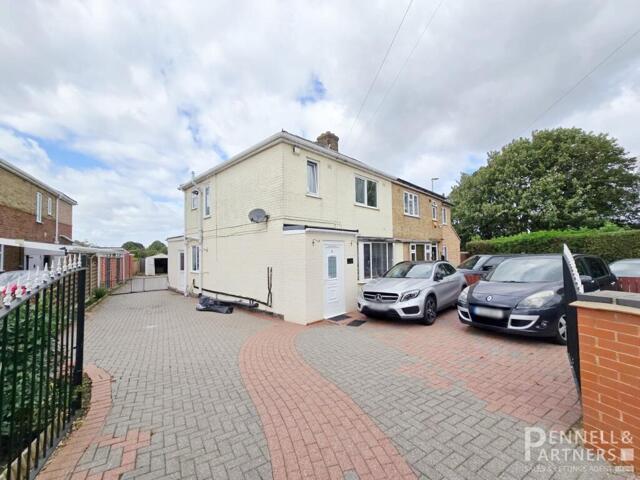 3 Bedroom House Peterborough Peterborough 100855059