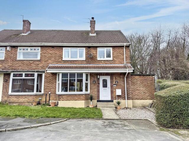 3 Bedroom House Peterlee County Durham LS99523658
