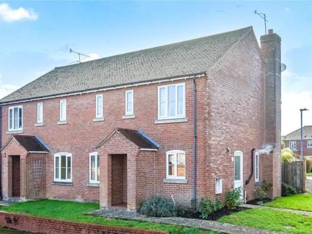 3 Bedroom House Pewsey Wiltshire 99808901