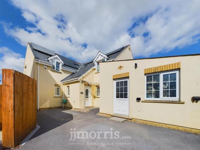 3 Bedroom House Pembrokeshire Pembrokeshire LS99951987