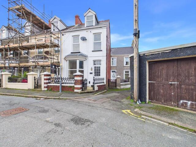 3 Bedroom House Pembrokeshire Pembrokeshire LS99381063