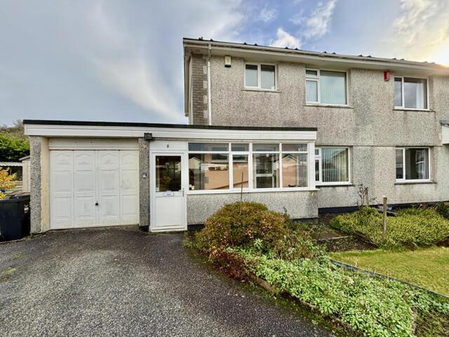 3 Bedroom House Penzance Cornwall LS100649143