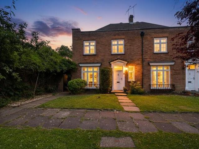 3 Bedroom House Pinner Greater London LS100366465