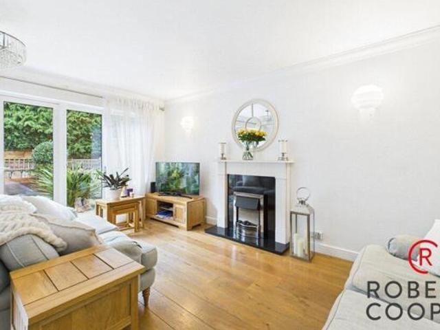 3 Bedroom House Pinner Greater London LS100786419