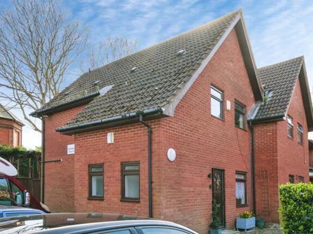 3 Bedroom House Prenton Wirral LS101025550