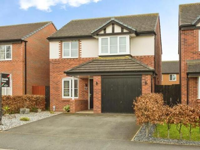 3 Bedroom House Preston Lancashire LS100366125