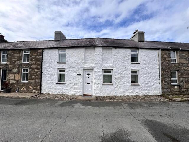 3 Bedroom House Pwllheli Gwynedd 101231931