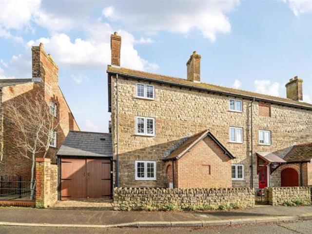 3 Bedroom House Pymore Pymore LS99571688