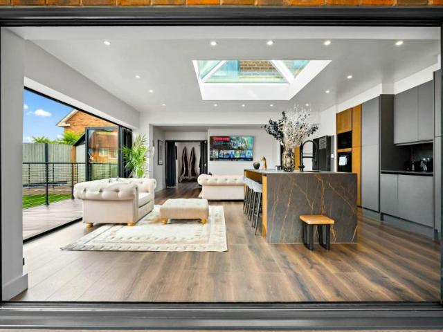 3 Bedroom House Quinton Quinton 94572051