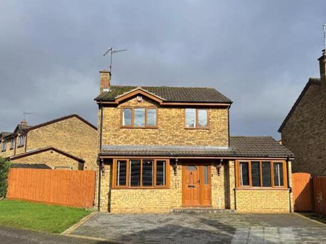 3 Bedroom House Rothwell Rothwell 99204055