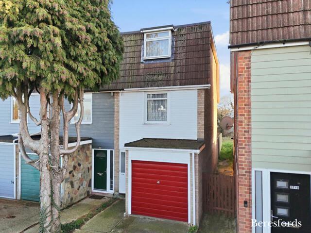 3 Bedroom House Romford Greater London 101025487