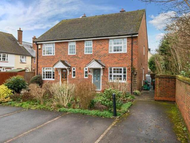 3 Bedroom House Romsey Hampshire LS99571770