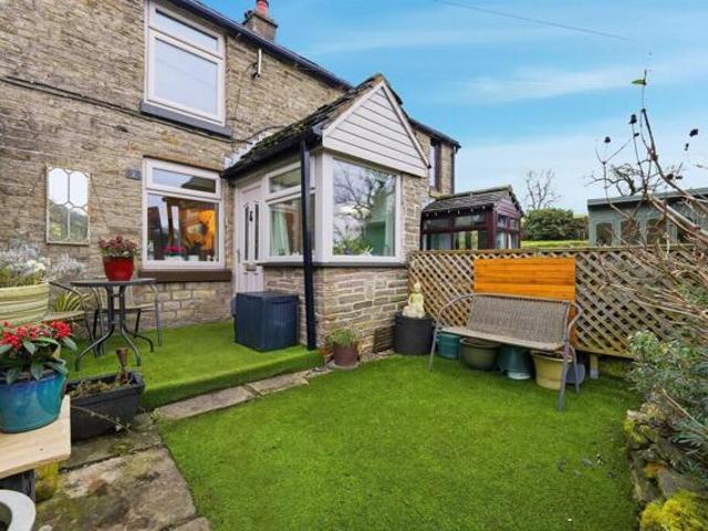 3 Bedroom House Rainow Cheshire East 100057964