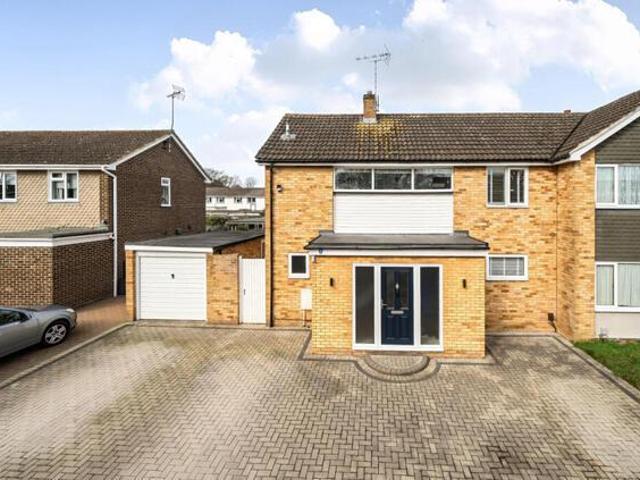 3 Bedroom House Reading Wokingham 99895243