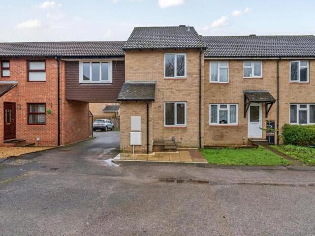 3 Bedroom House Reading Berkshire 100824883