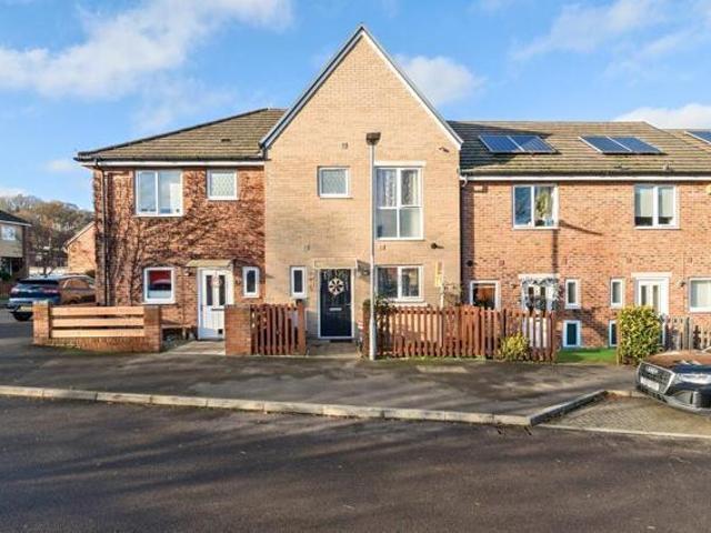 3 Bedroom House Reading Reading 100096651