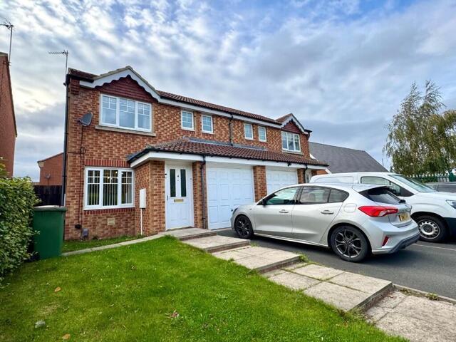 3 Bedroom House Redcar Redcar And Cleveland 101677418