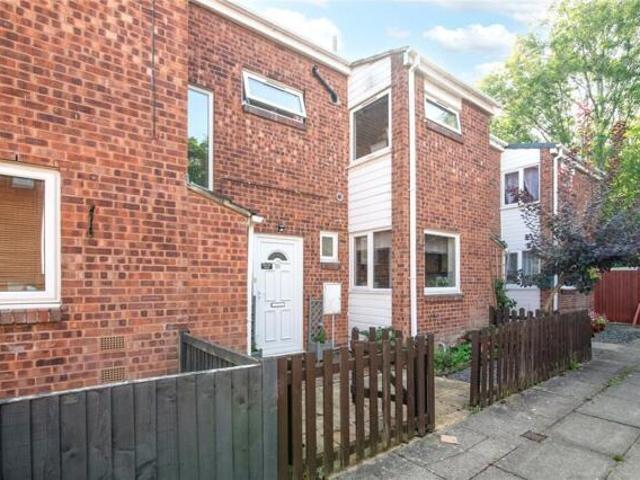 3 Bedroom House Redditch Worcestershire 101100064