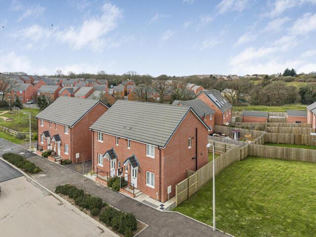 3 Bedroom House Rhondda Cynon Taff Rhondda Cynon Taff LS100855072