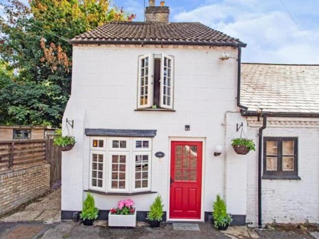 3 Bedroom House Rickmansworth Hertfordshire 99840289