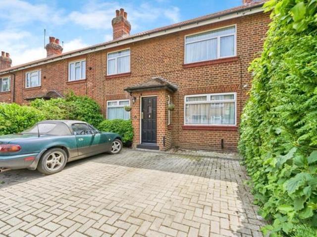 3 Bedroom House Richmond Greater London LS100503090