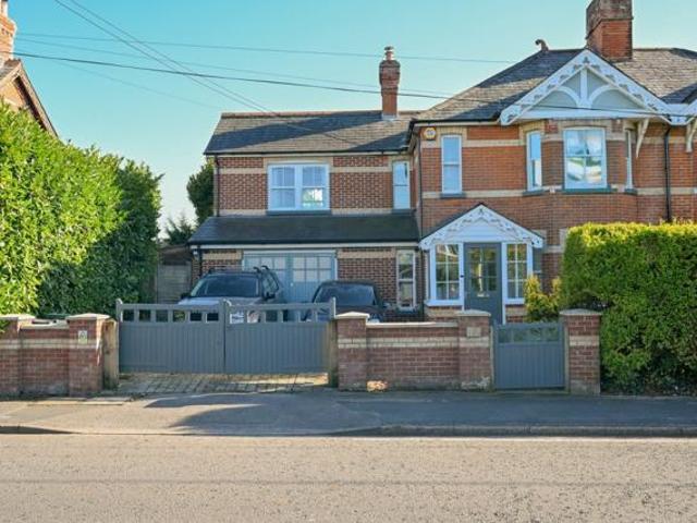 3 Bedroom House Ringwood Hampshire LS98800810