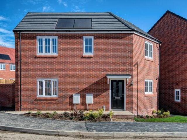 3 Bedroom House Ripley Derbyshire 100825041