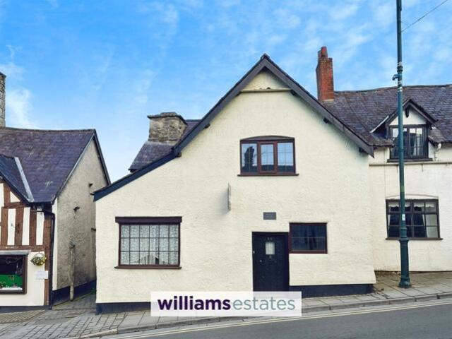 3 Bedroom House Ruthin Denbighshire 98930353