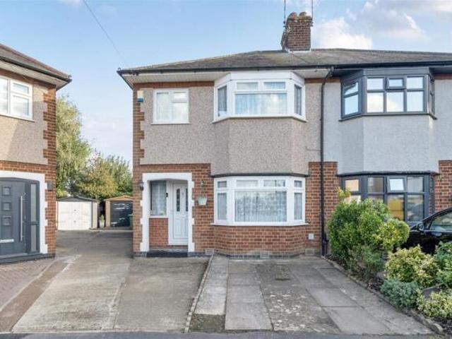 3 Bedroom House Rugby Warwickshire 99161896