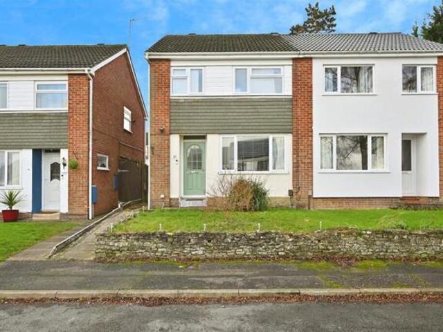 3 Bedroom House Rugby Warwickshire 99808575