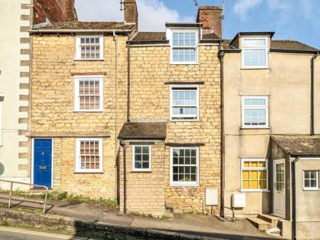 3 Bedroom House Wotton Under Edge Gloucestershire LS100426434