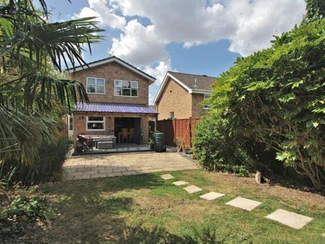 3 Bedroom House Wotton Under Edge Gloucestershire LS99161816