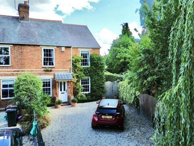 3 Bedroom House Wokingham Wokingham 99237066