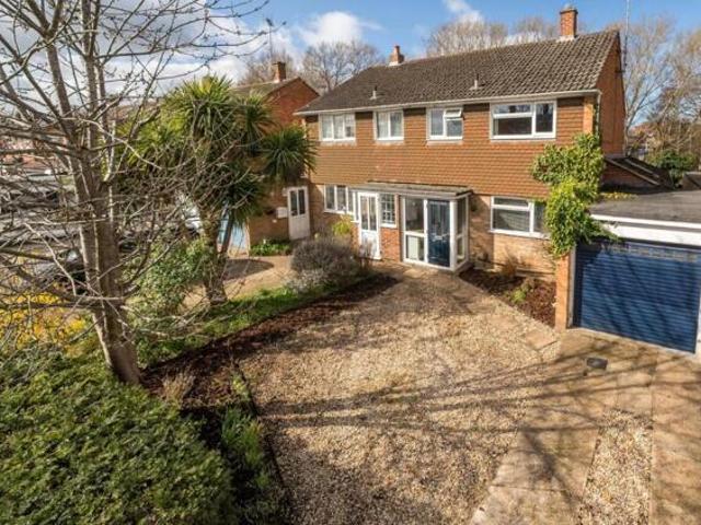3 Bedroom House Wokingham Wokingham 101199874