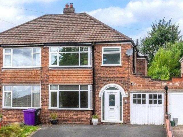 3 Bedroom House Wolverhampton Wolverhampton 98119300