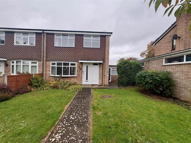 3 Bedroom House Wolverhampton Staffordshire LS98335835