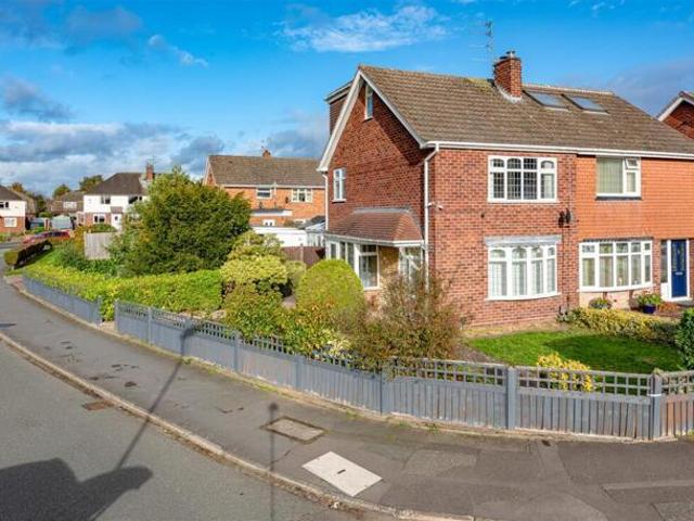 3 Bedroom House Wombourne Wombourne 98297045