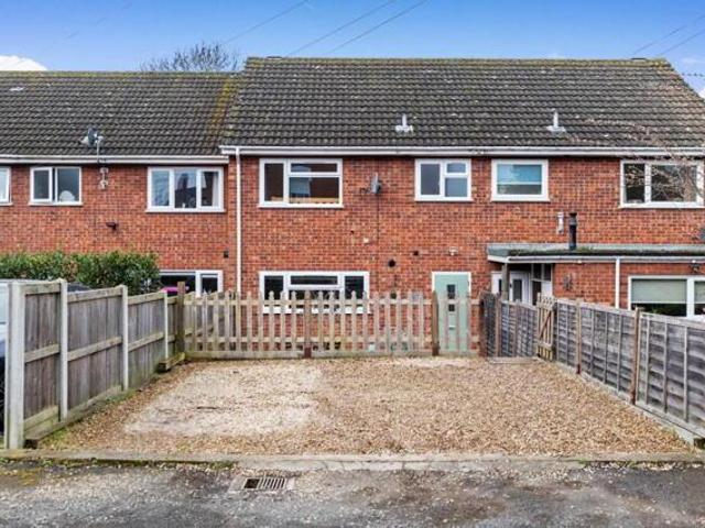 3 Bedroom House Worcester Worcestershire LS100503071