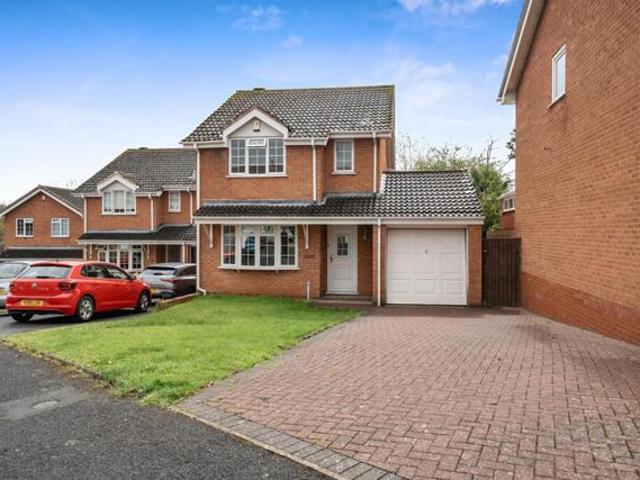 3 Bedroom House Worcester Worcestershire 101676882