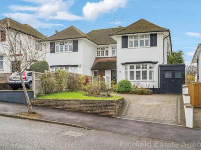 3 Bedroom House Watford Hertfordshire LS101891942