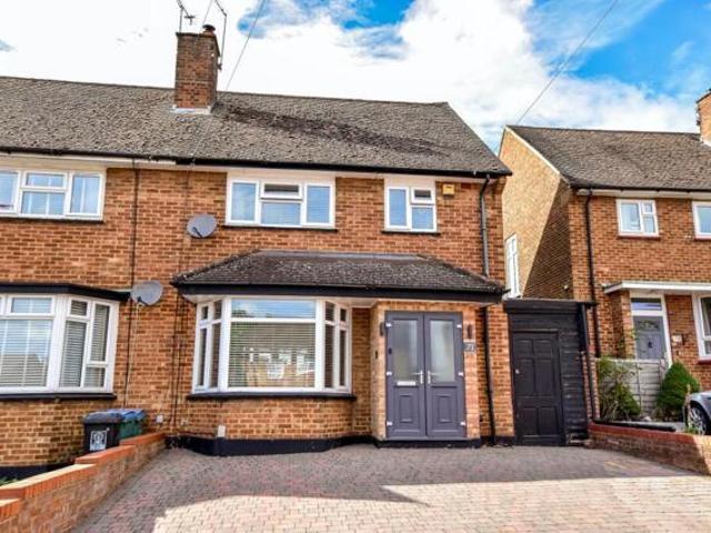 3 Bedroom House Watford Hertfordshire LS99277682