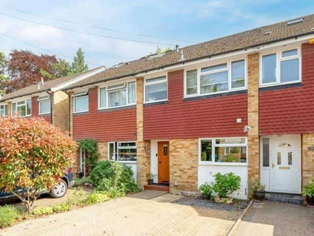 3 Bedroom House Watford Hertfordshire 100456294