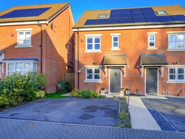 3 Bedroom House Wakefield Leeds LS99054760