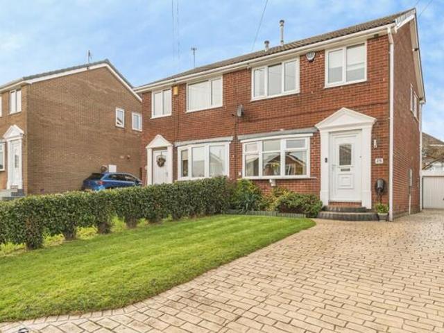 3 Bedroom House Wakefield Wakefield LS101891990
