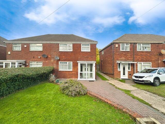 3 Bedroom House Walsall Walsall 99290418