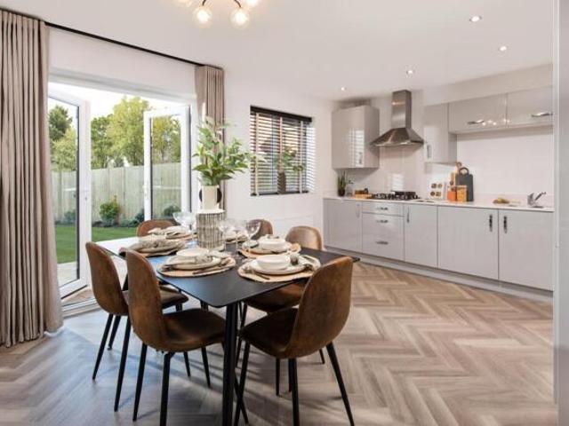 3 Bedroom House Wanborough Wiltshire 100685105